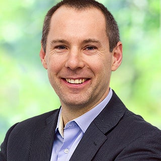 Dom Eaton | Veeva Systems APAC Site